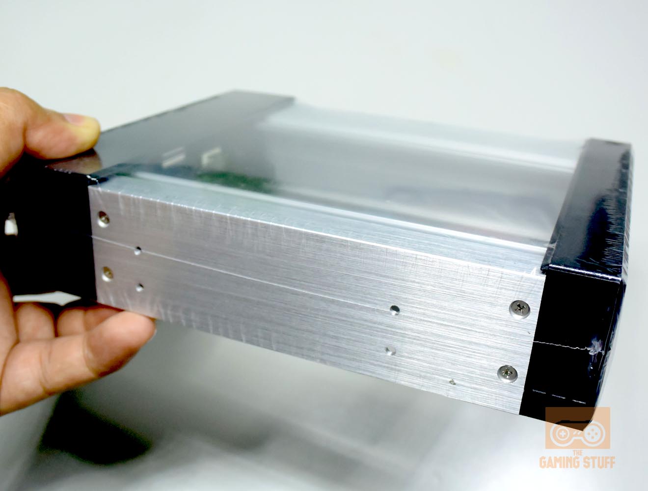 SilverStone FS301 Hot-Swappable Drive Bay Review - The Gaming Stuff